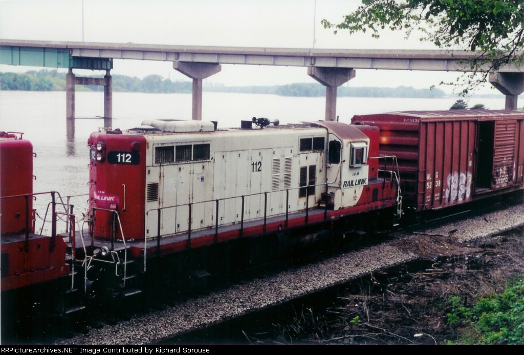 IMRL 112 (GP9) ex-WC 2406 ex-Soo 2406 Blt Feb 1954